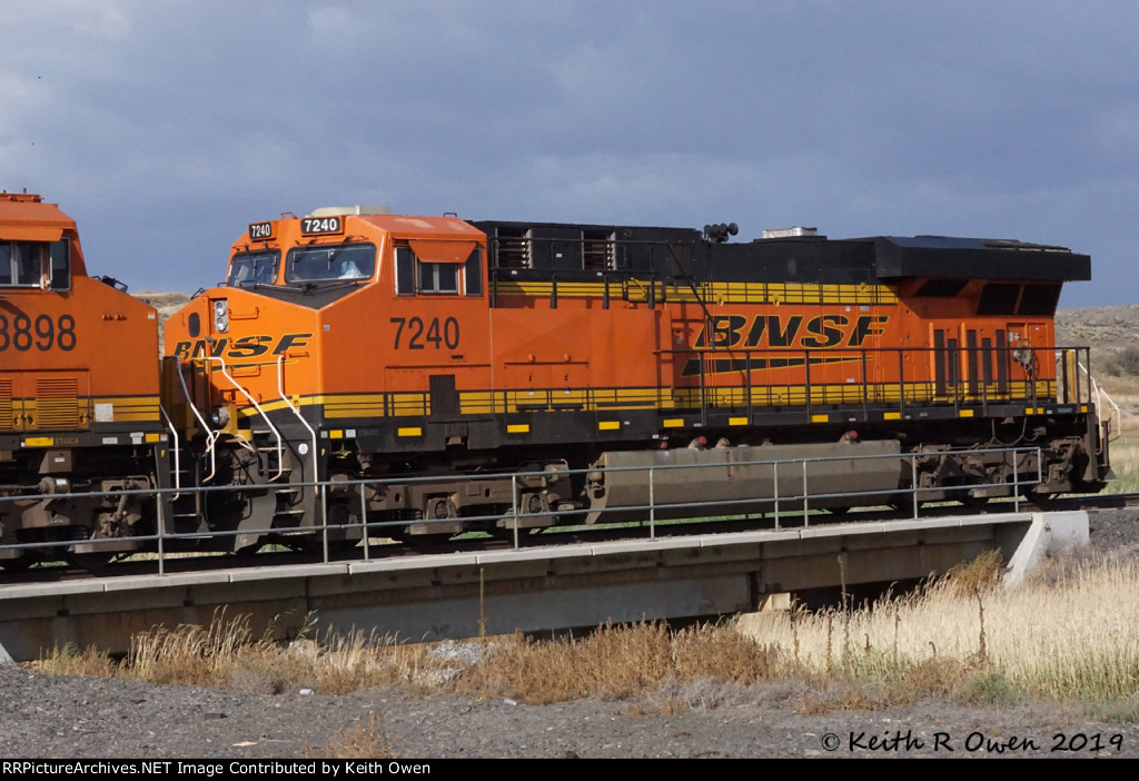 BNSF 7240
